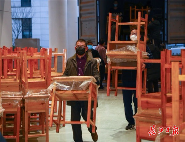 New mobile cabin hospital to be ready in Optics Valley