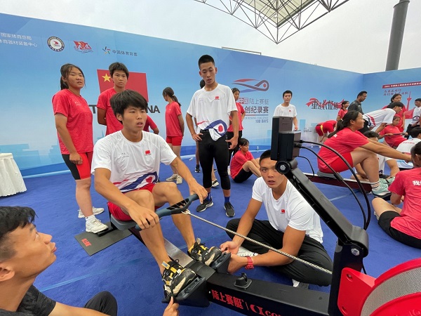 Indoor rowers set world record at Xinjin event